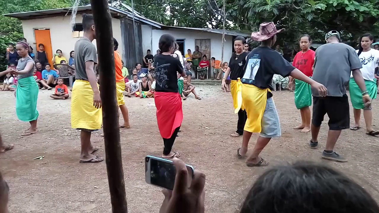 Marangi dance - YouTube