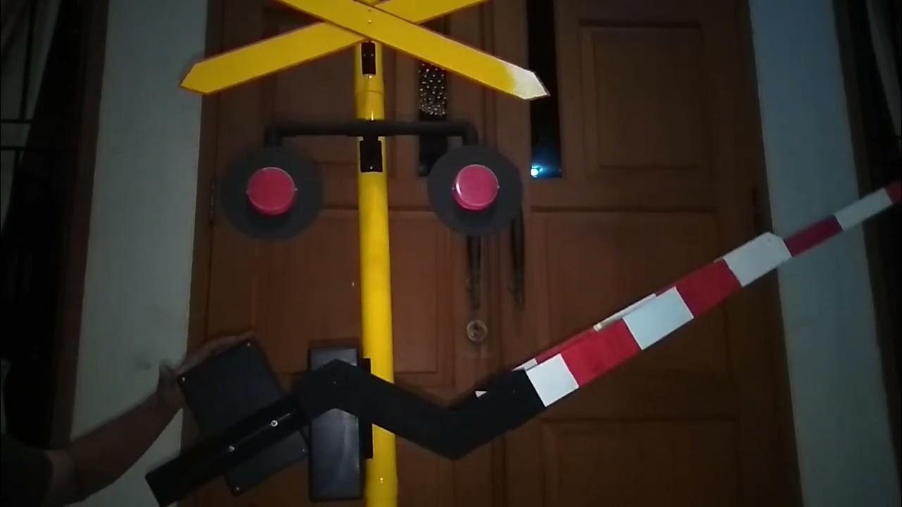 fungsi dan penyimpanan palang kereta api skala 1:2 - YouTube