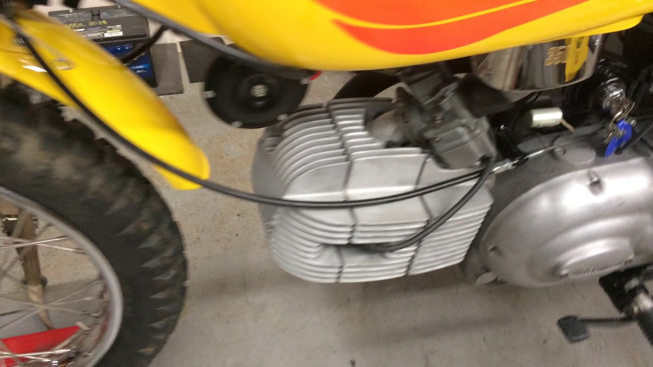 1971-72 Aermacchi Harley Sprint 350CC engine test run #1 - YouTube