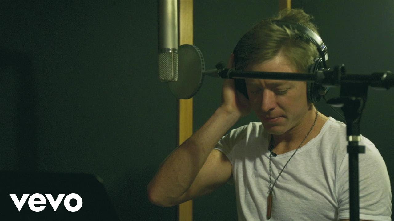 Adam Sanders - Thankful For (Official Video) - YouTube