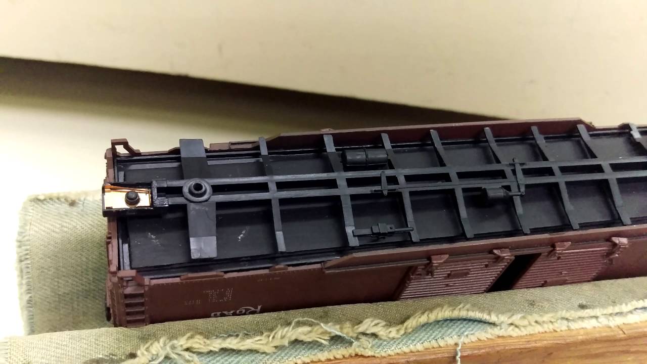 HO Scale How To: Fix A Coupler - YouTube