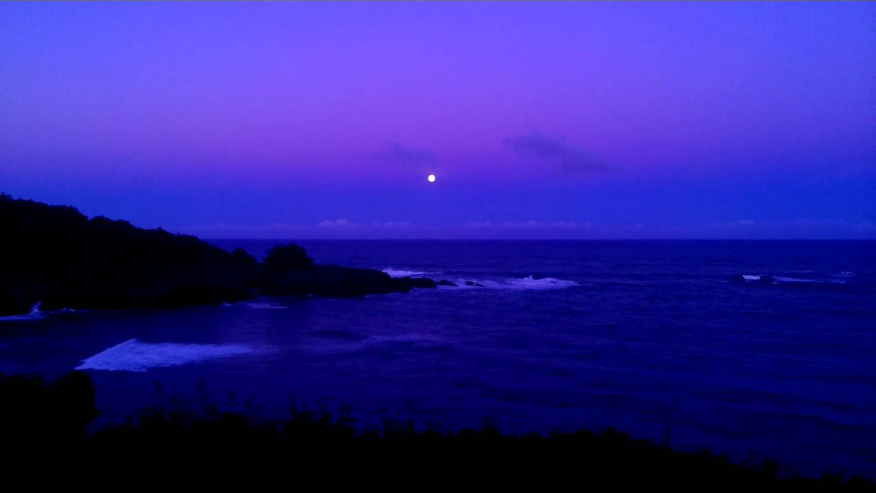 The Blue Moon Still Shining - YouTube