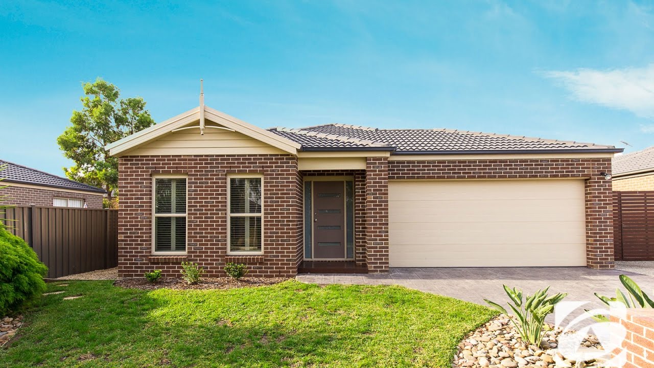 3 Mayesbrook Road, Manor Lakes - YouTube