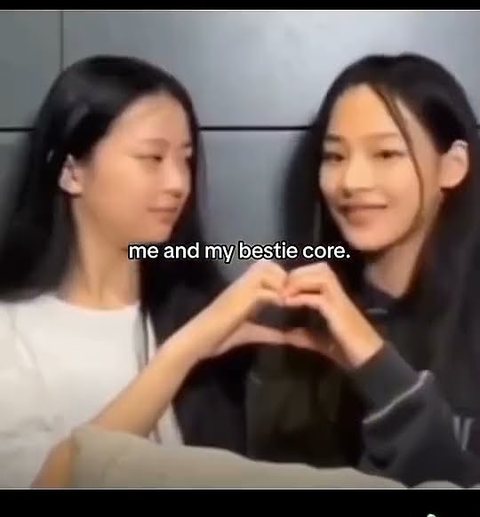 Me and my bestie core #youmakestraykidsstay #blackpink #cute #newjeans ...