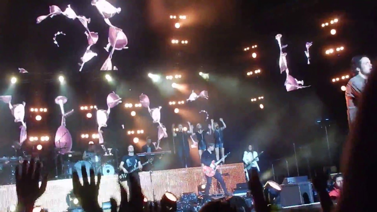 Mr. Toot- Ylvis in Stockholm live - YouTube