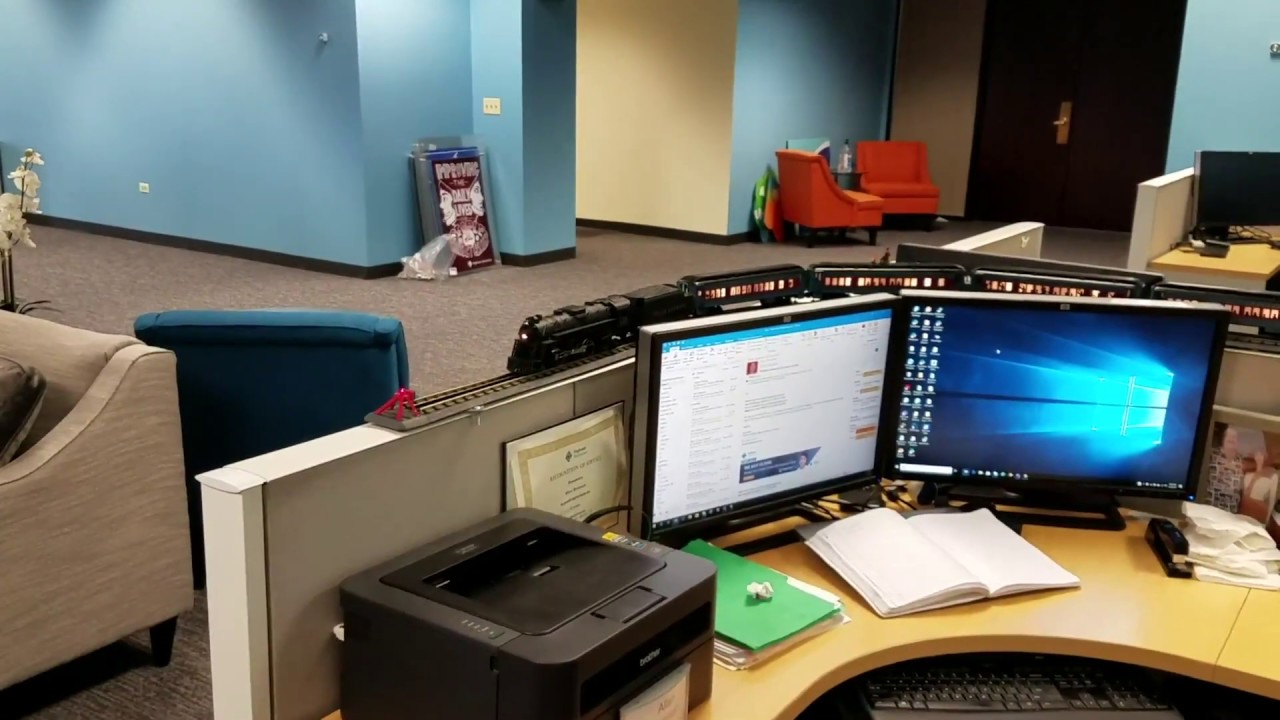 Polar Express Office 2019 - YouTube