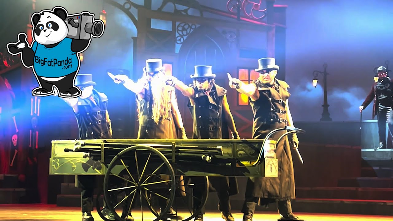 WOW! Monster Stomp CLIP from SeaWorld Howl O Scream 2022 - YouTube