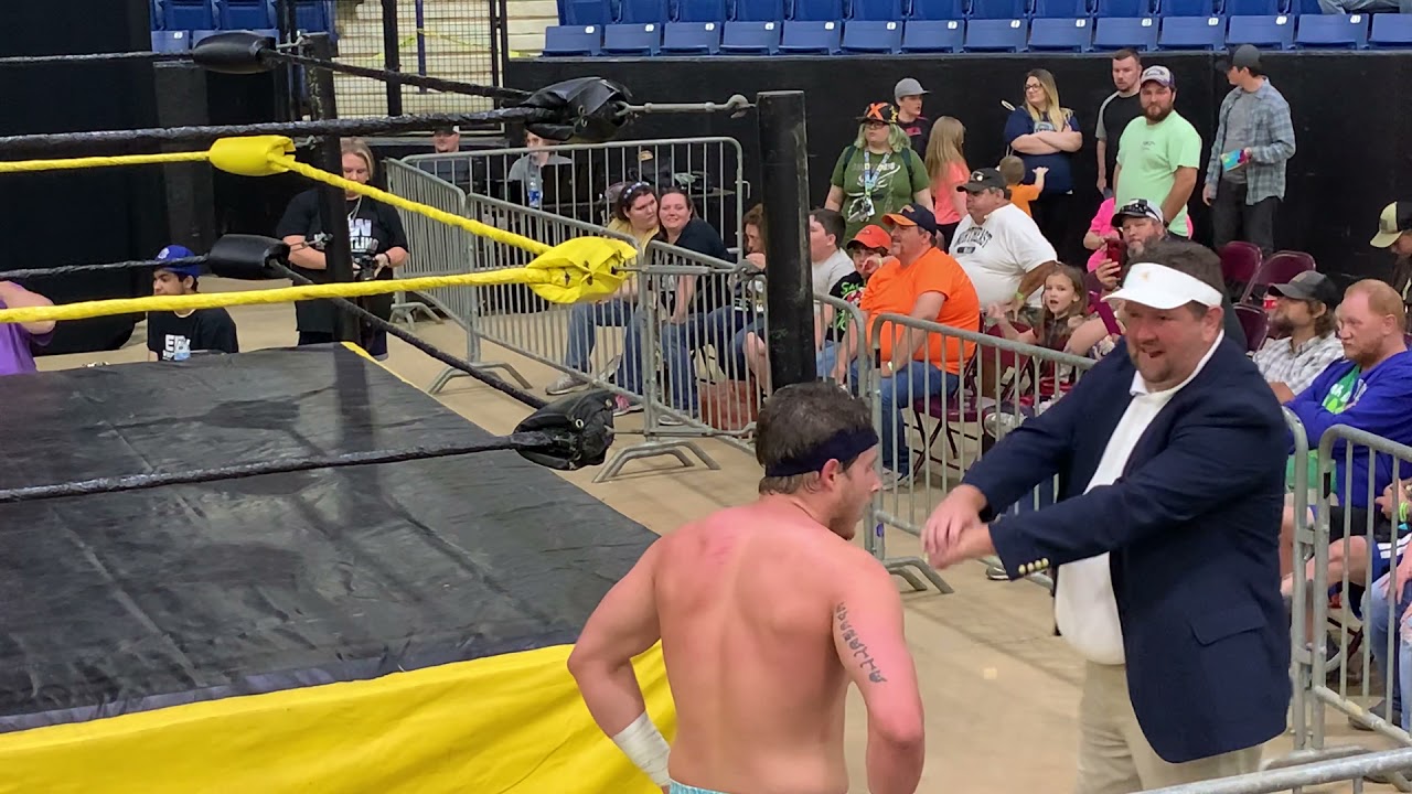 EPW Champ Trace Hunt vs. Colton Cage | EPW Wrestling 4-24-2021 - YouTube