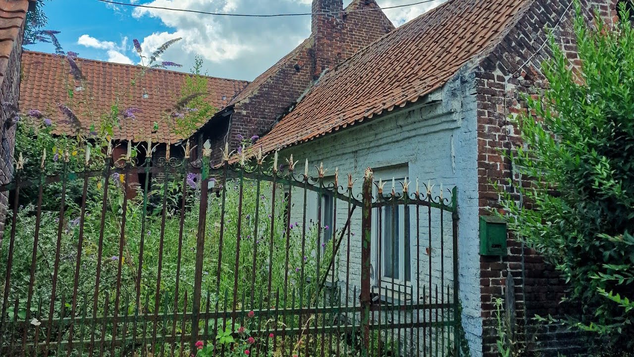 MAN FOUND DEAD IN THIS ABANDONED HOUSE | THE SMELL WAS UNBEARABLE ...