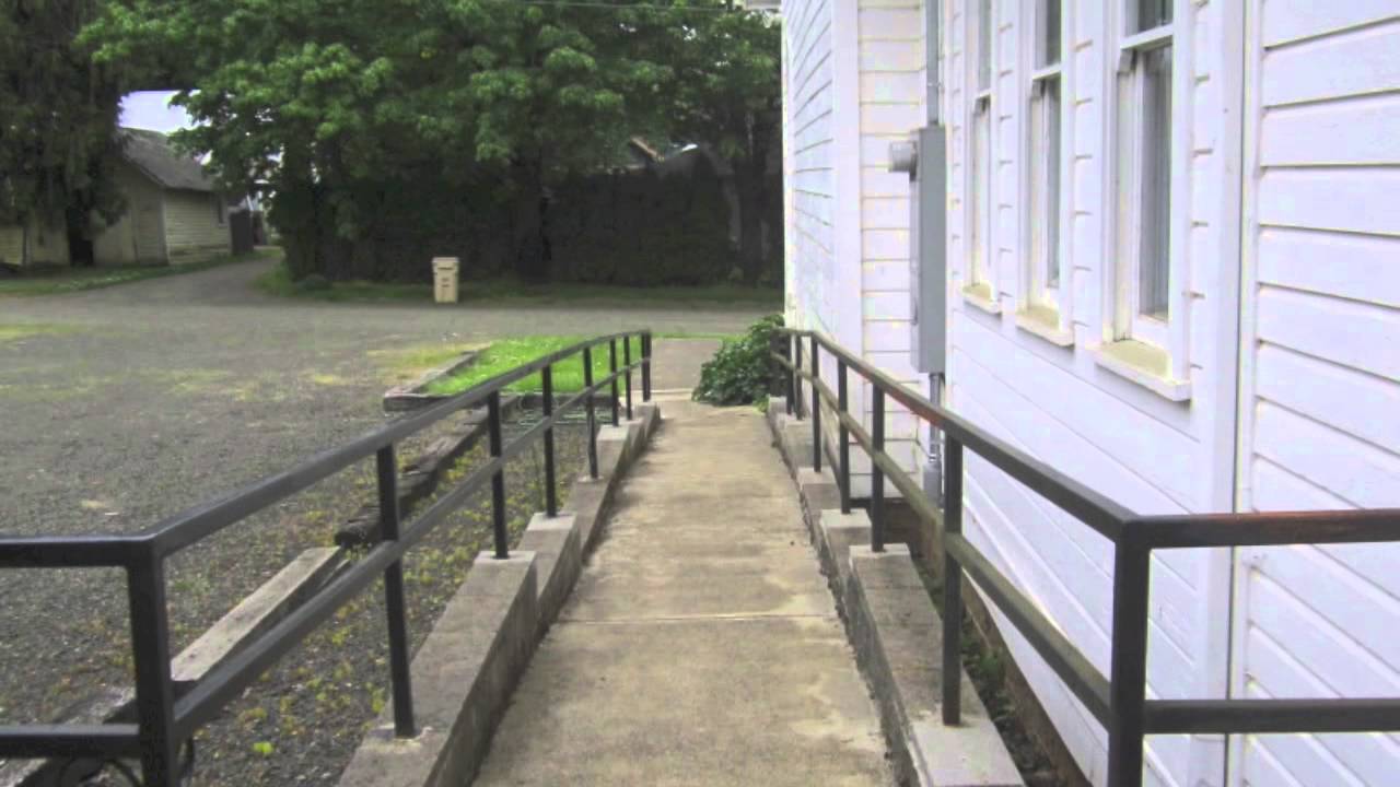 Historical Sites of Falls City: The United Methodist Church - YouTube