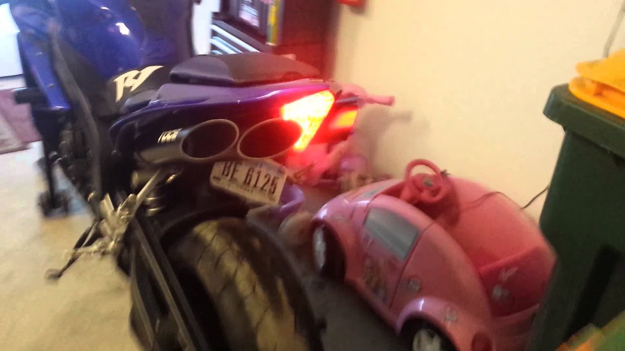 2007 yamaha r1 with toce exhaust - YouTube