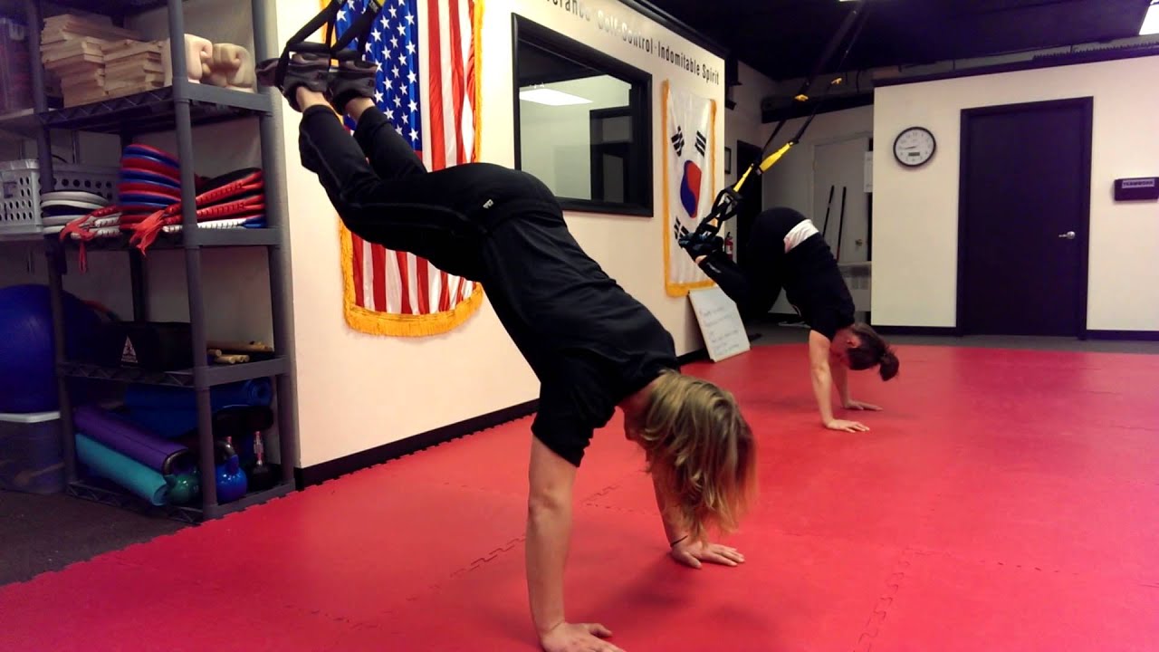 Advanced TRX Inverted Push Up/Inverted Crunch - YouTube