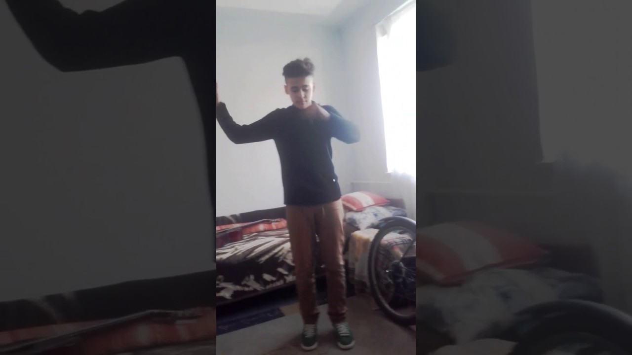 Vicces cigány gyerek - YouTube