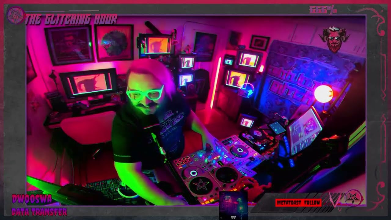 ⛧The Glitching Hour⛧ 😈Darksynth😈Satanic Synthwave😈Demonic Vibes⛧ - YouTube