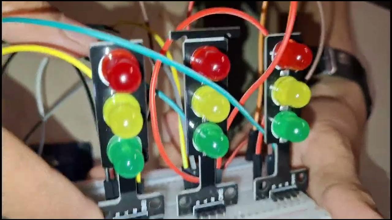 Membuat Rangkaian Sederhana Traffic light Menggunakan Arduino Uno - YouTube