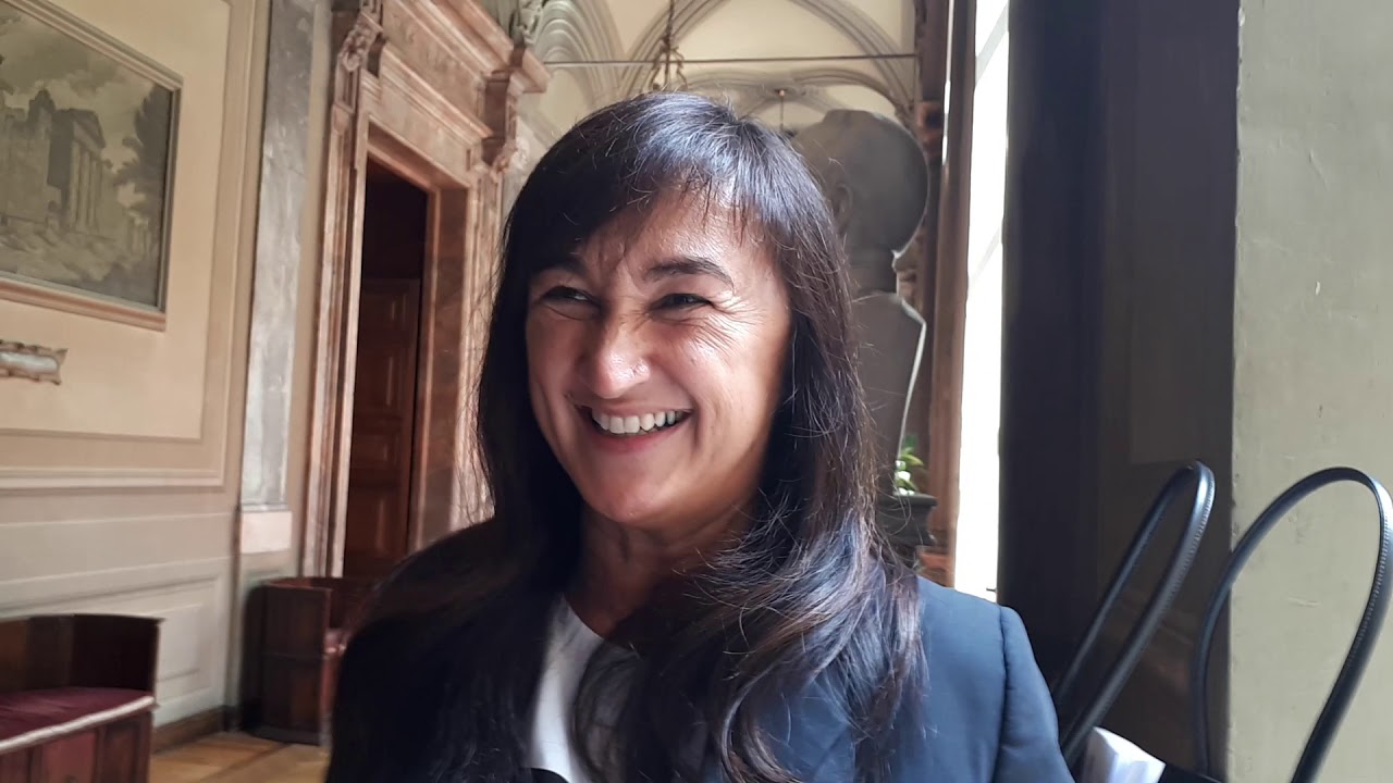 Il caos sul Decreto elettorale, intervista a Laura Garavini - YouTube