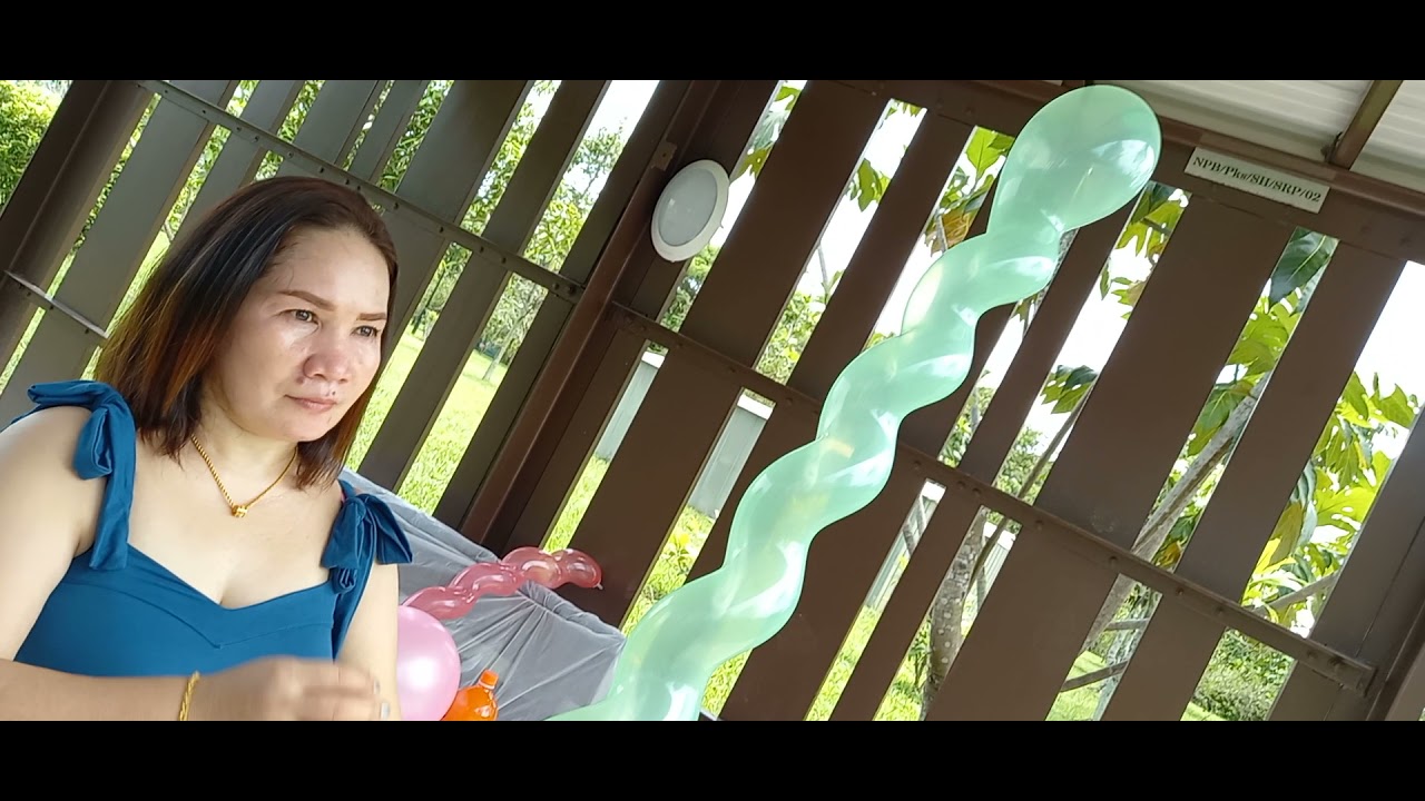 Blowing Balloon Legs Pump My Friend Did It - YouTube