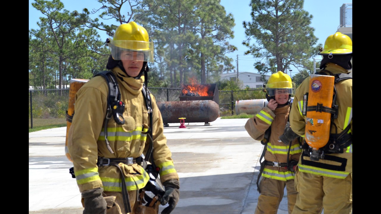 Live Burns EFSC Fire Academy Class 205 - YouTube