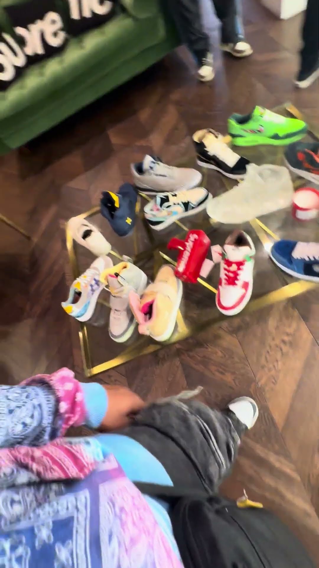 Secret shopping inside Miami shoe store on South Beach 🏖️ - YouTube