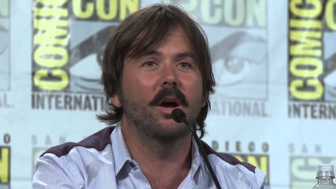 Wilfred Season 3 Comic-Con 2013: Jason Gann Panel Interview 2 - YouTube