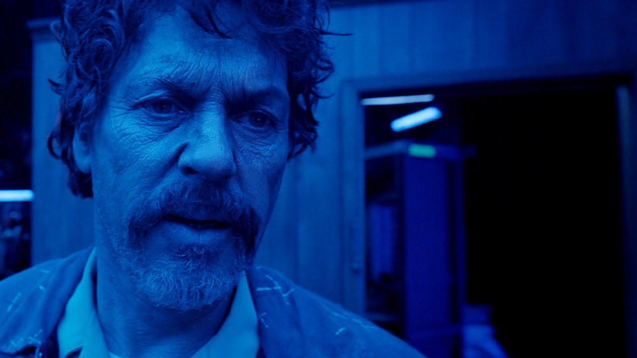 Variety Artisans: The Seamless Look of 'Birdman' - YouTube