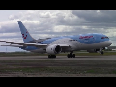 Up Close Boeing 787-8 Dreamliner Takeoff! - YouTube