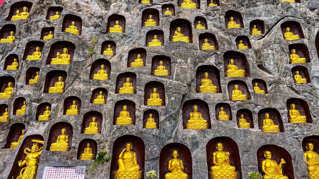 The most astonishing temple in China: 1,000 golden Buddha statues are ...