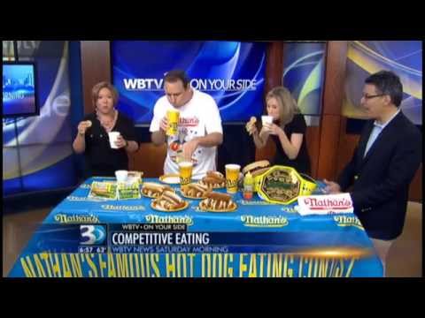 Joey Chestnut Oreo Eating Contest - YouTube