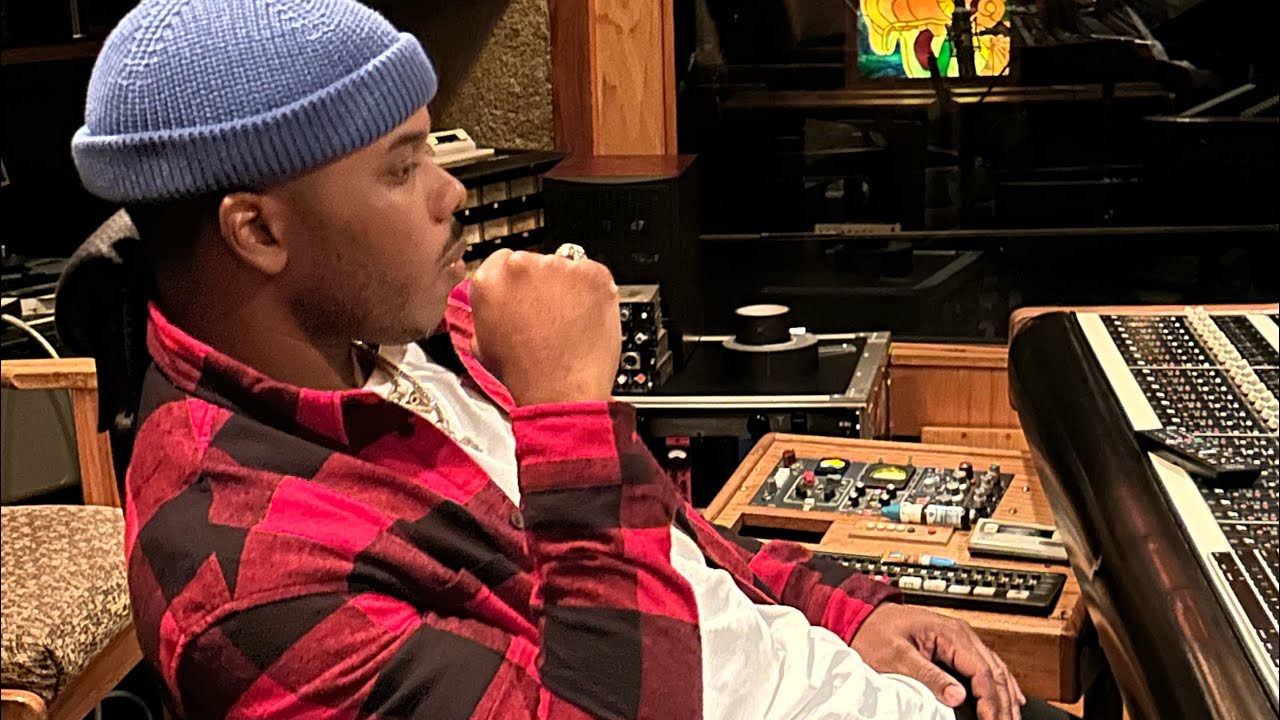 J. Brown sings new song “Give it Up.” - YouTube