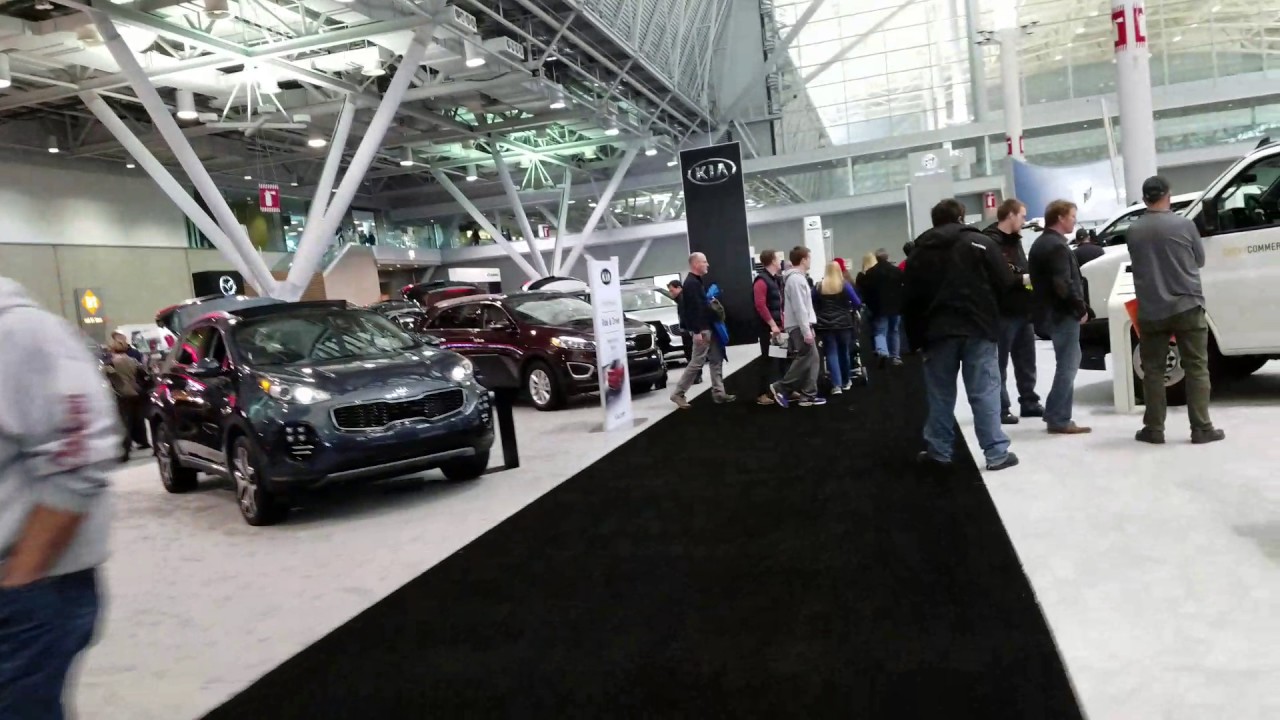 Boston auto show with all the pillicks(4) - YouTube