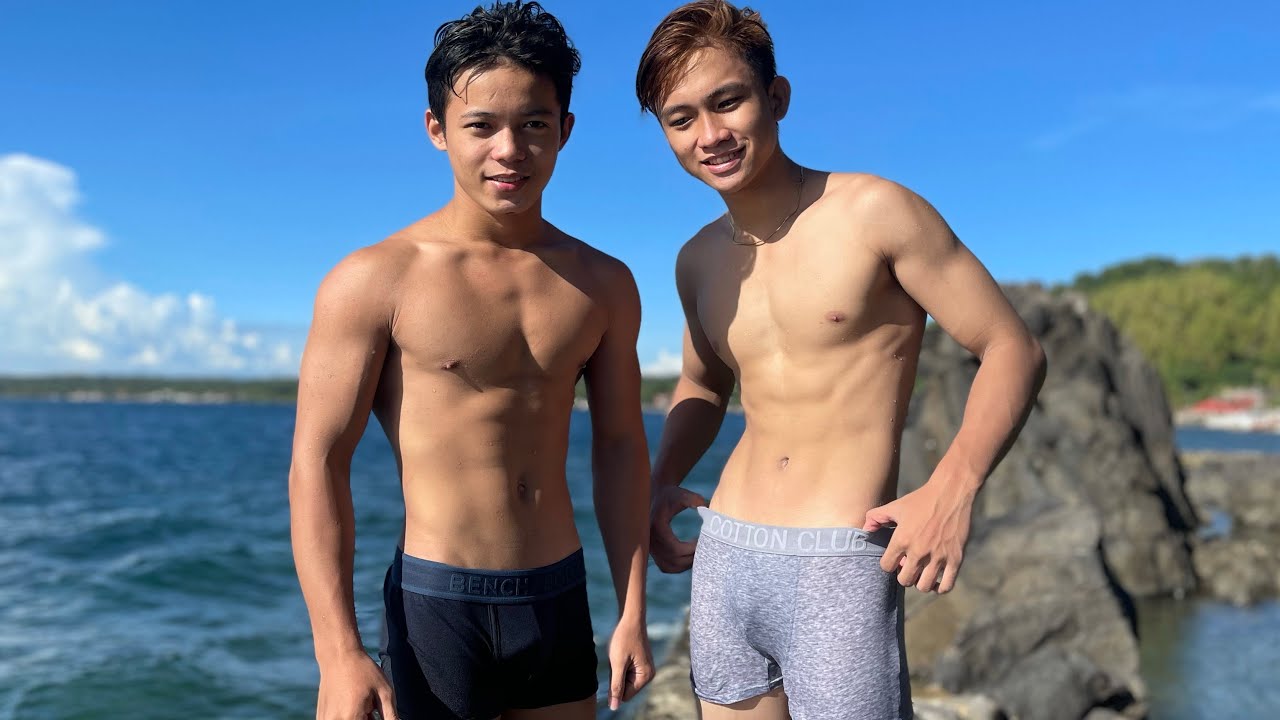 Scuba dive with friends - YouTube