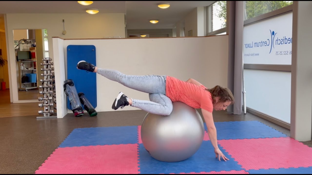 Shoulder exercise: Swiss ball touch left and right #4 - YouTube