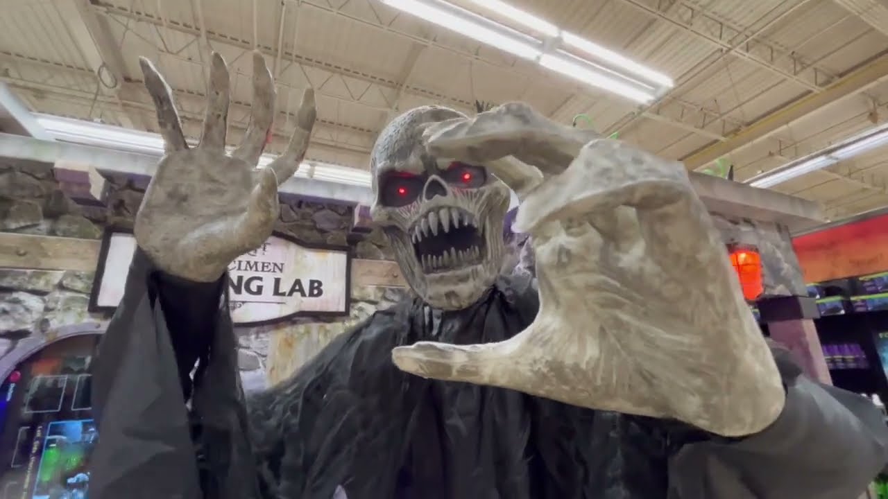🎃Spirit Halloween 2022 Mr. Dark IN STORE DEMO💀🎃 - YouTube