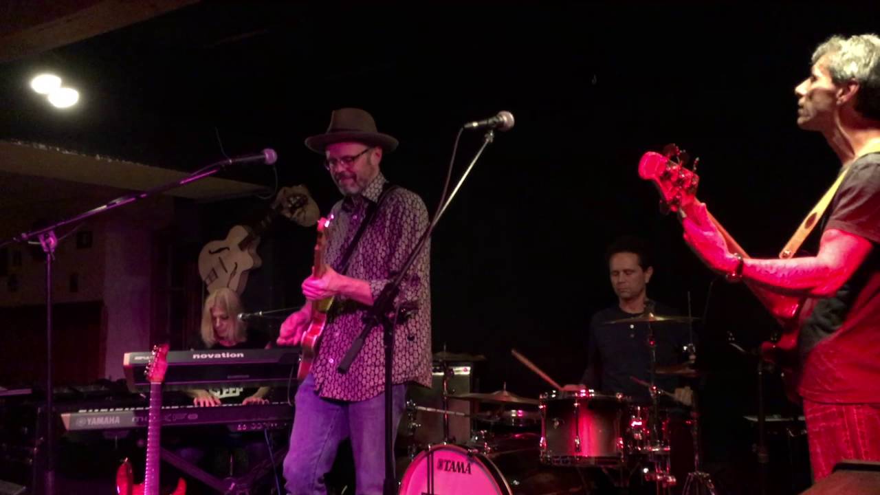 The Chuck Heard Band - El Medio Stomp - YouTube