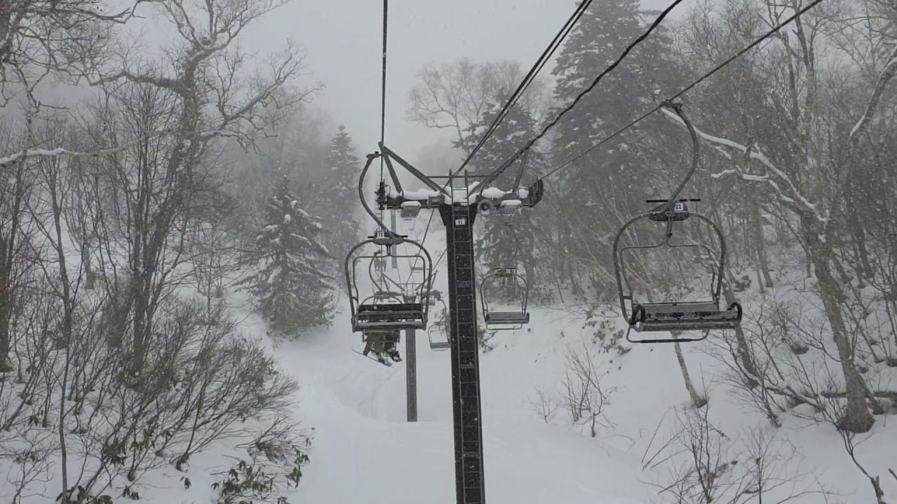 2019.12.02 on the ski lift. Furano - YouTube