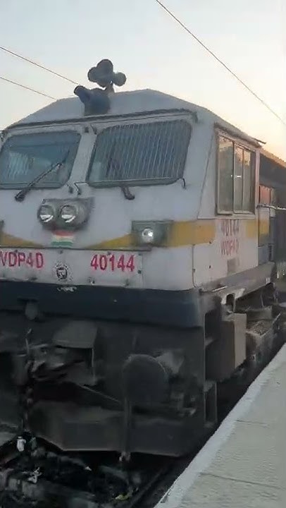 THE BEAST WDP4D READY TO CUPLE AT AKOLA JUNCTION #WDP4D #SHORTS - YouTube