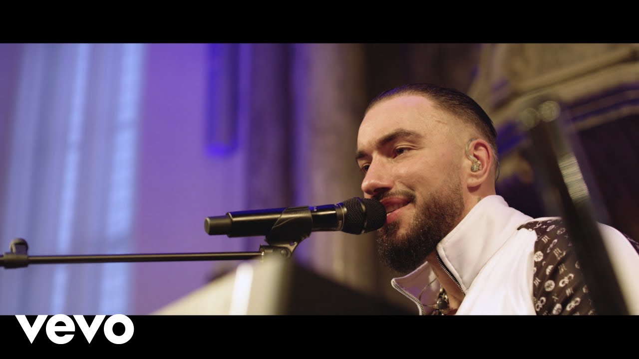 Joey Moe - Vi Flytter Bjerge - YouTube