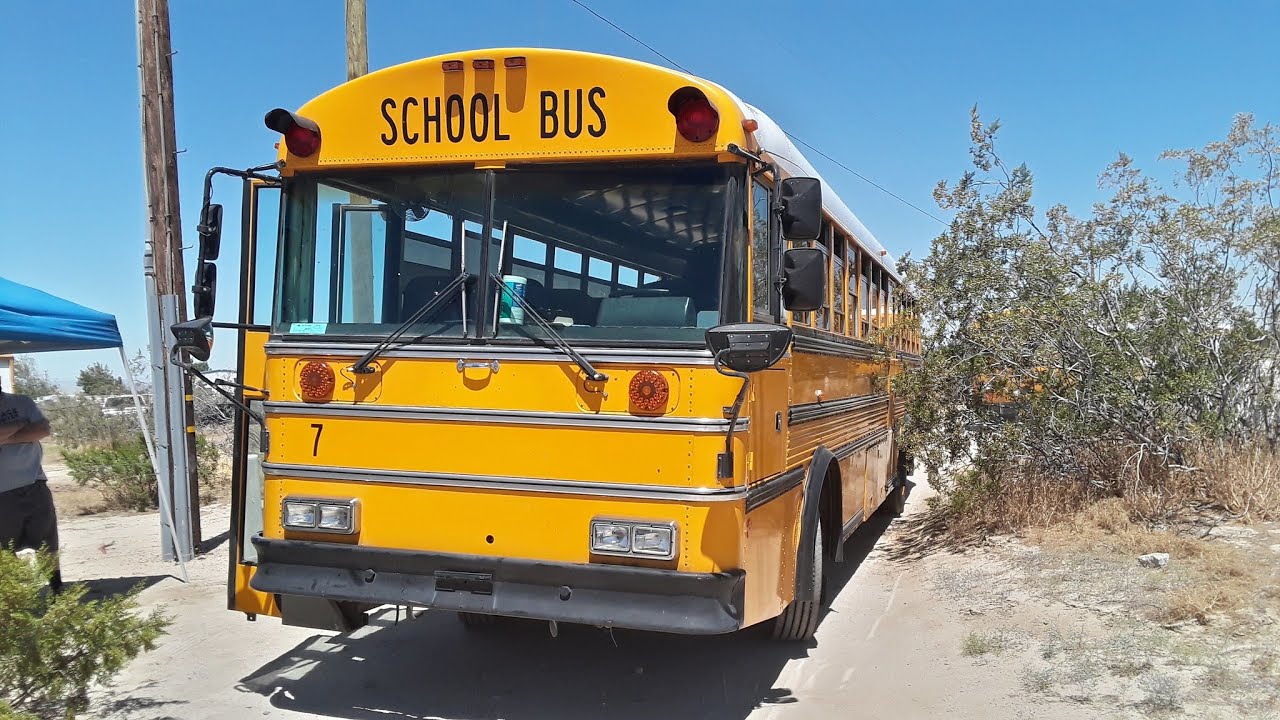 Ex Oakdale Joint Unified School District 1990 Thomas Saf T Liner ...