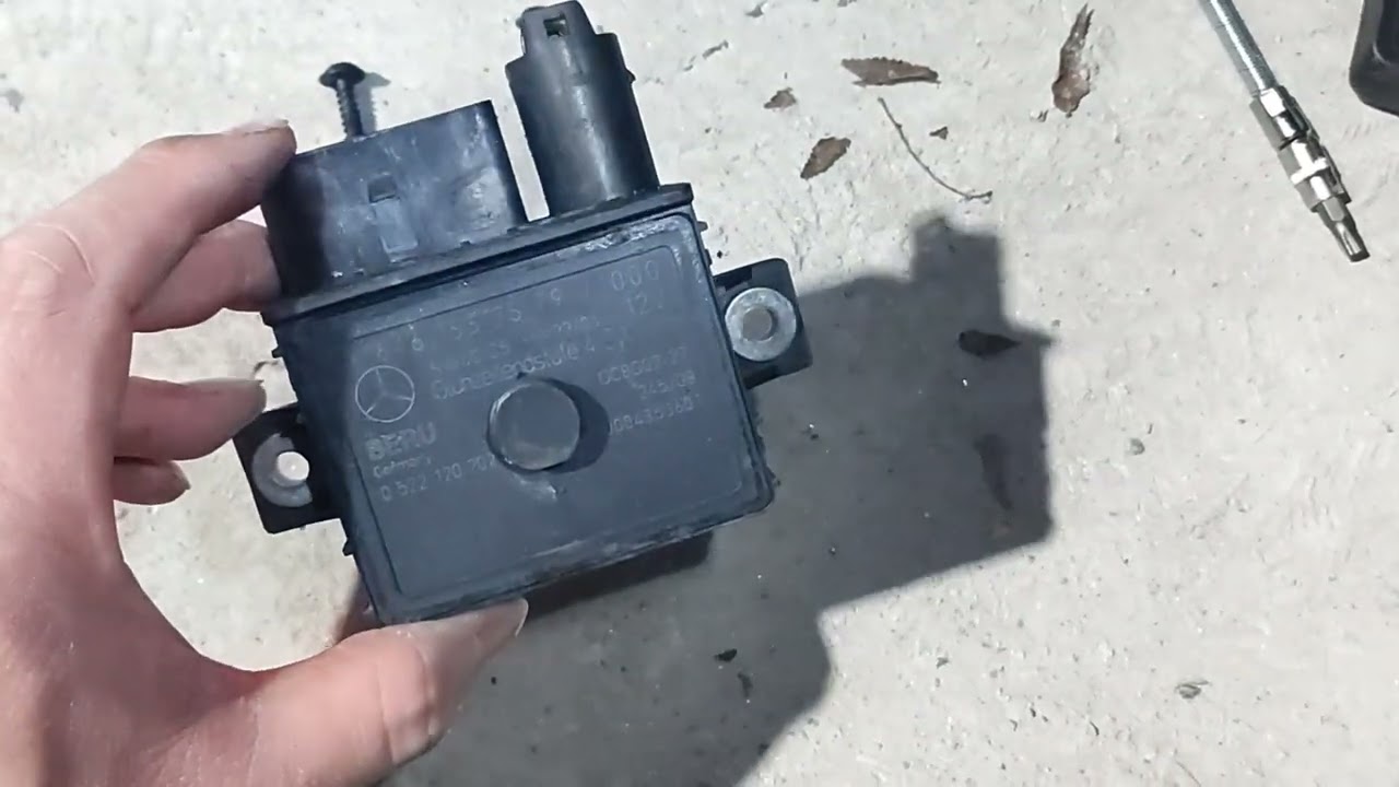 benz w204 c220 cdi om646 glowplug module - YouTube