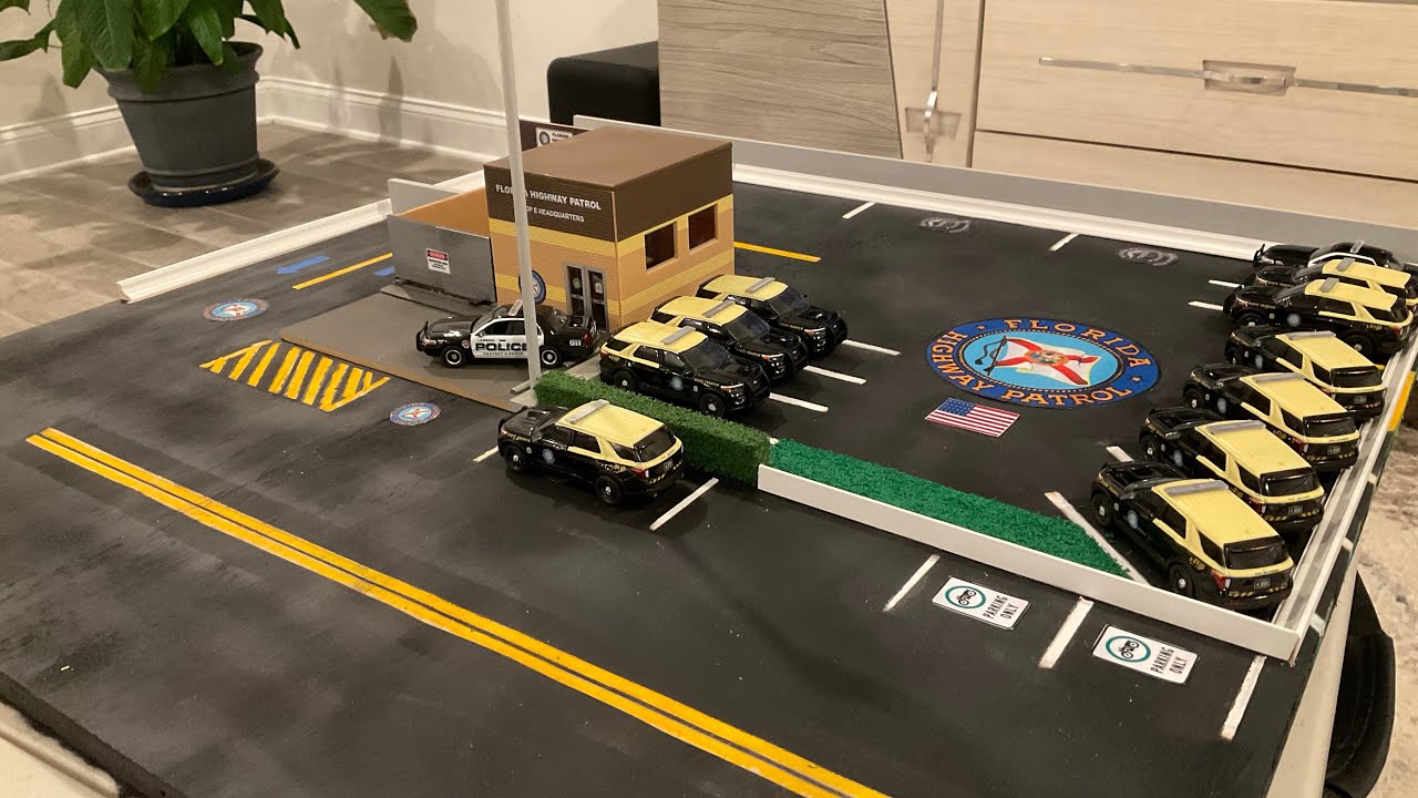 1/64 Diecast FHP Station - YouTube