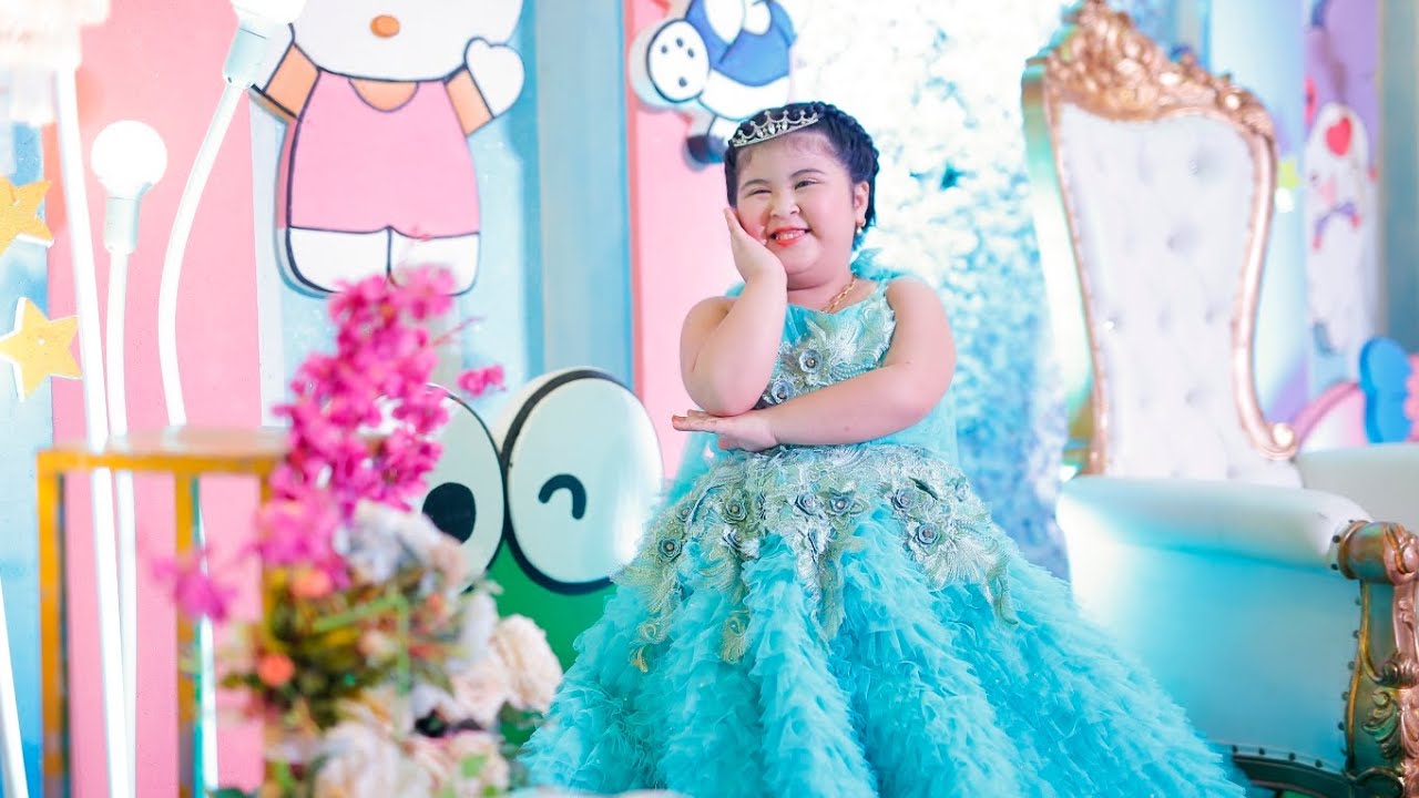 Duchess Ameliah Turns Seven - YouTube
