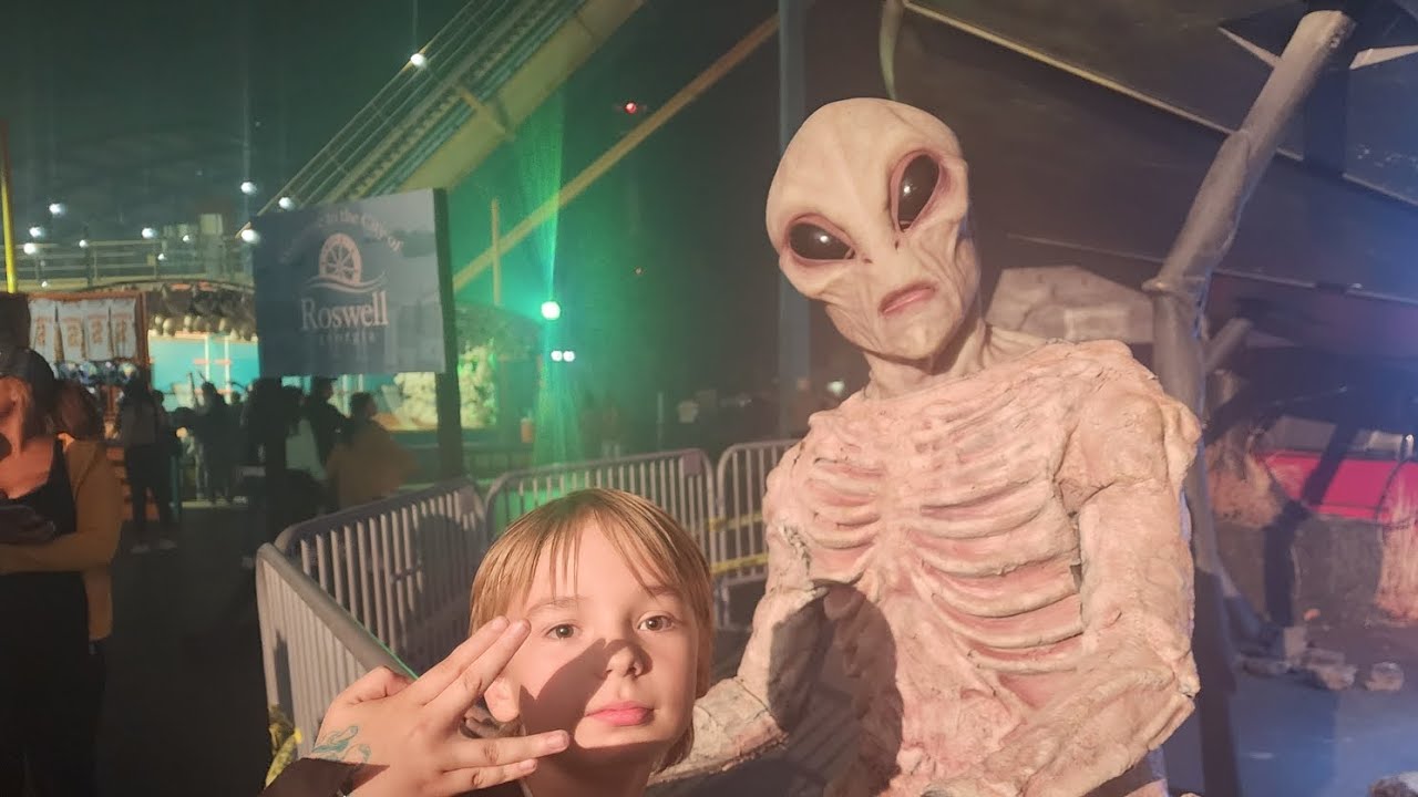 Six Flags Over Georgia Fright Fest 2023 - YouTube