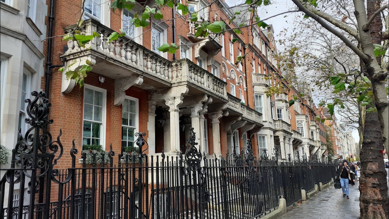 Magnificent Classic Homes of Belgravia | London Architecture - YouTube