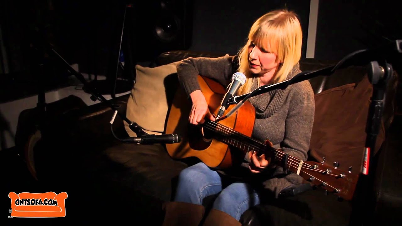 Becky Mills - Aimee Sharp (Original) - Ont' Sofa Sessions - YouTube