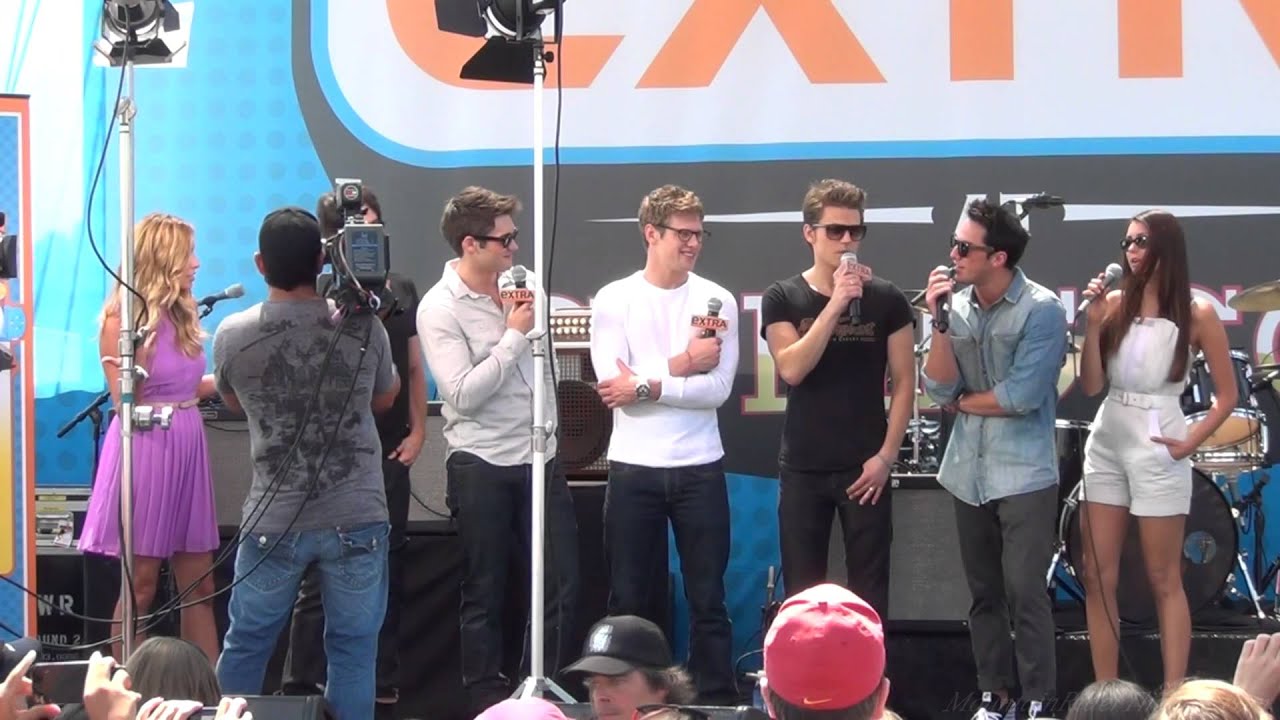 The Vampire Diaries Interview With Cast Members Comic Con, San Diego ...