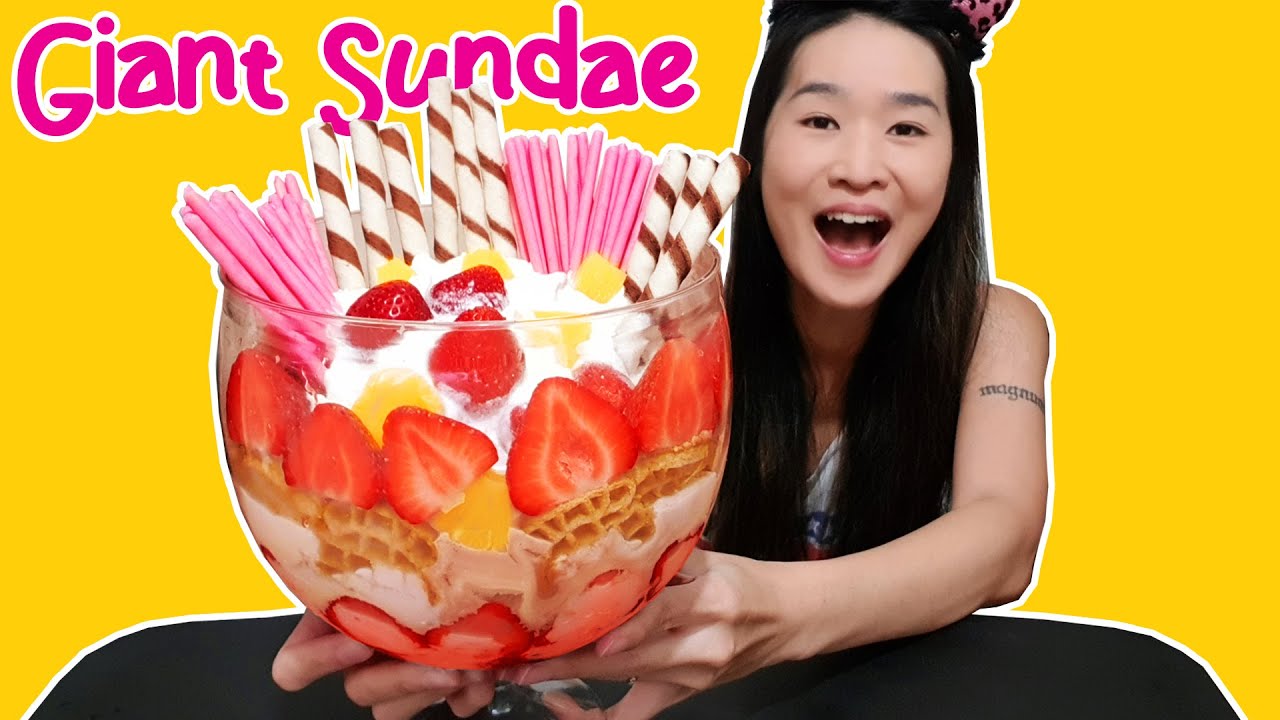 Giant Sundae DIY Fun!! How To Make A Giant Strawberry Sundae Ice Cream ...