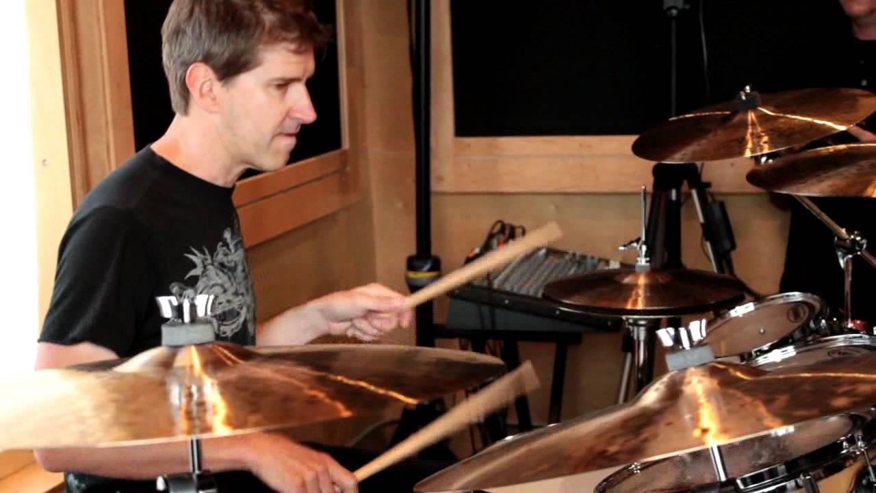 Chad Wackerman's Solo Performance at Vic's Drum Shop - YouTube