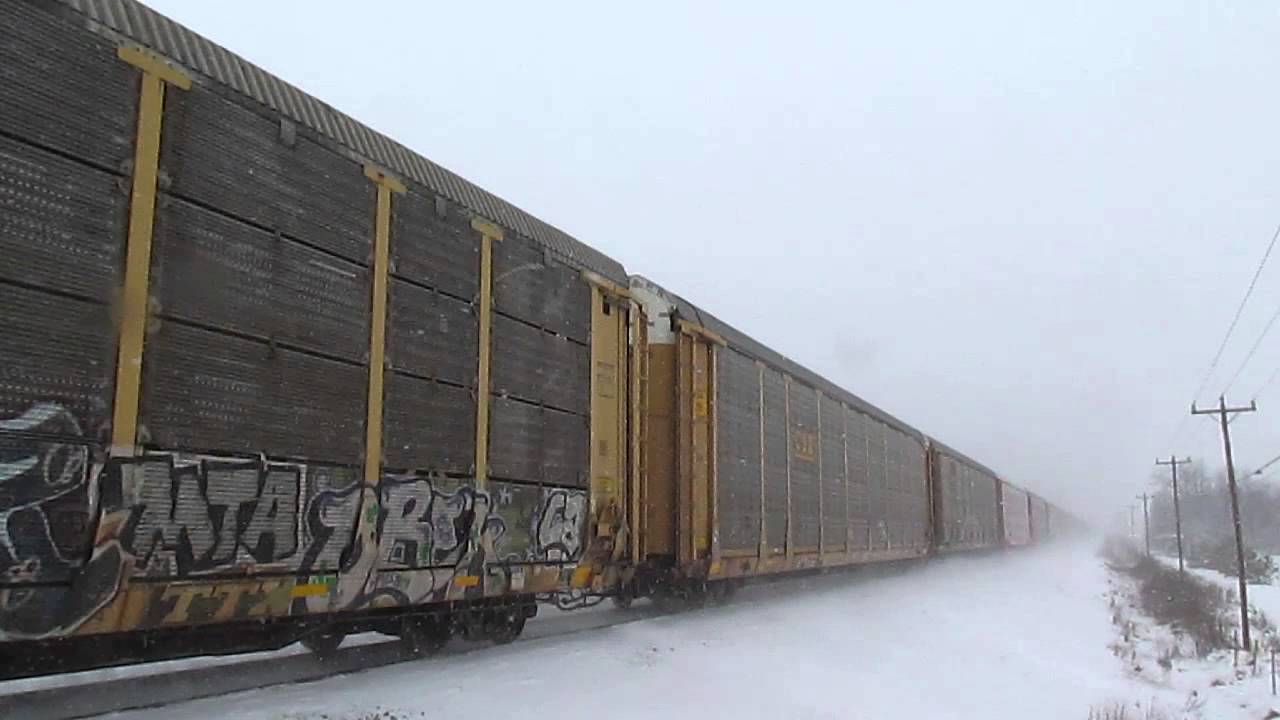 CN 8856 CN 2637 Heads Eastbound past Five Lakes Rd - YouTube