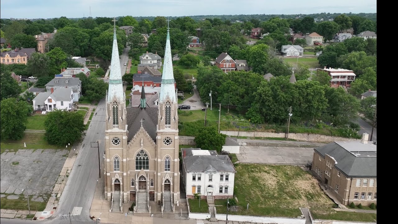 Twin Spires, St Joseph, Missouri - Built 1908 - Formerly Queen of the ...
