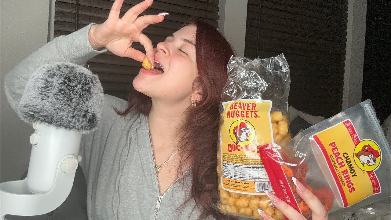 ASMR trying different snacks 😋 (CRUNCHY SOUNDS) - YouTube